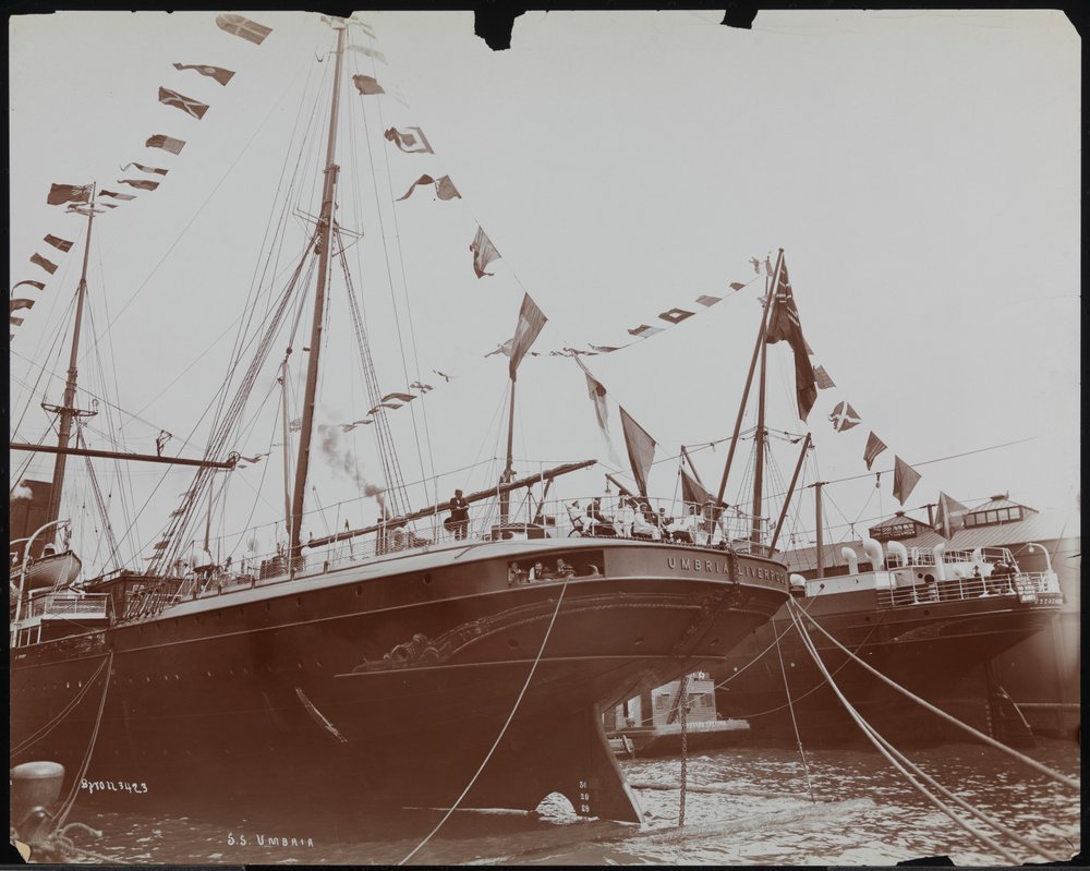ドック入りしたS.S.「Umbria」、1897年頃（モノクロ写真