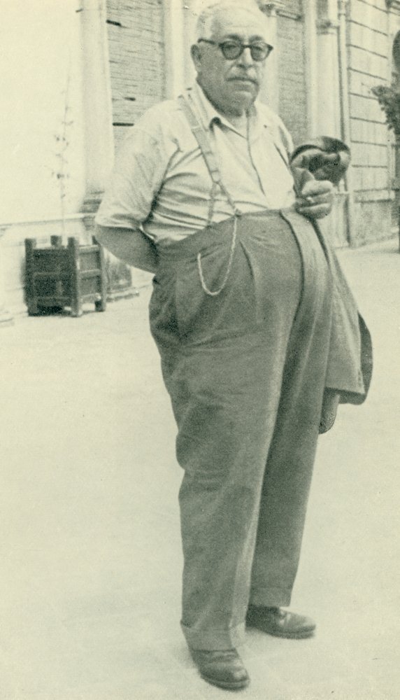 ドン・カロジェロ・ヴィッツィーニ（モノクロ写真