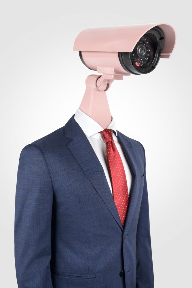 オーバーコントロール、2022年（写真）