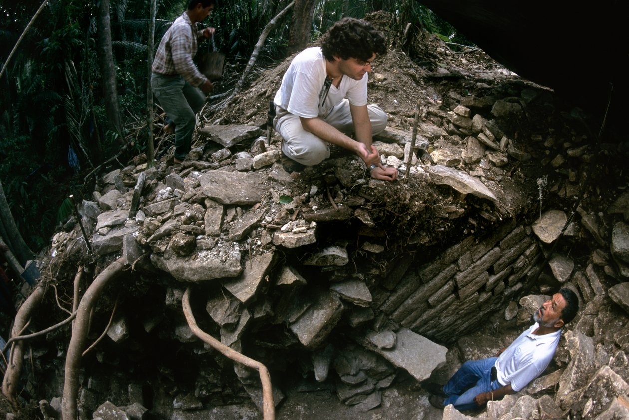 カンクン、グアテマラ、アーサー・デマレスト、ルディ・ラリオス、マヤ、宮殿、古典期、ペテン、2004年（写真）