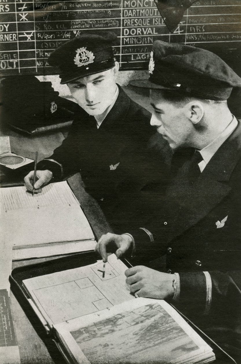 BOAC航海士が飛行計画を作成、第二次世界大戦、c1939-c1944 1946。