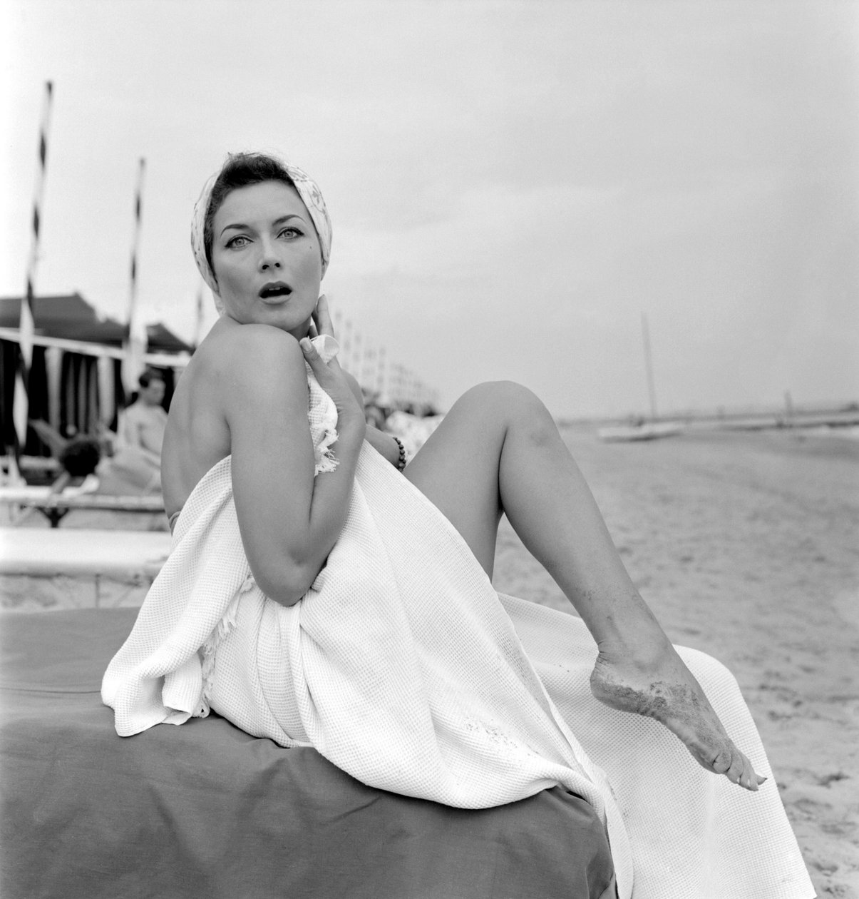 ベニスのリドビーチでの女優ジャンナ・マリア・カナーレ - 1955年