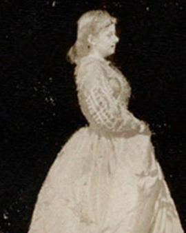 次のアーティストによるアート作品： Mary Ellen Edwards